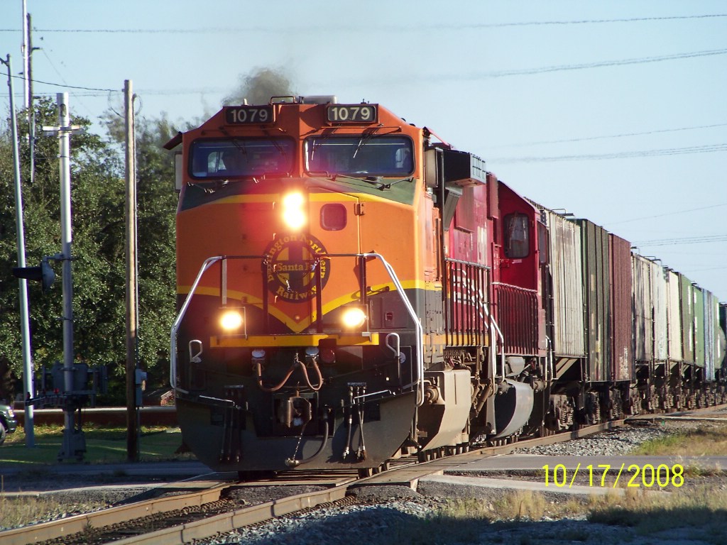 BNSF C44-9W 1079